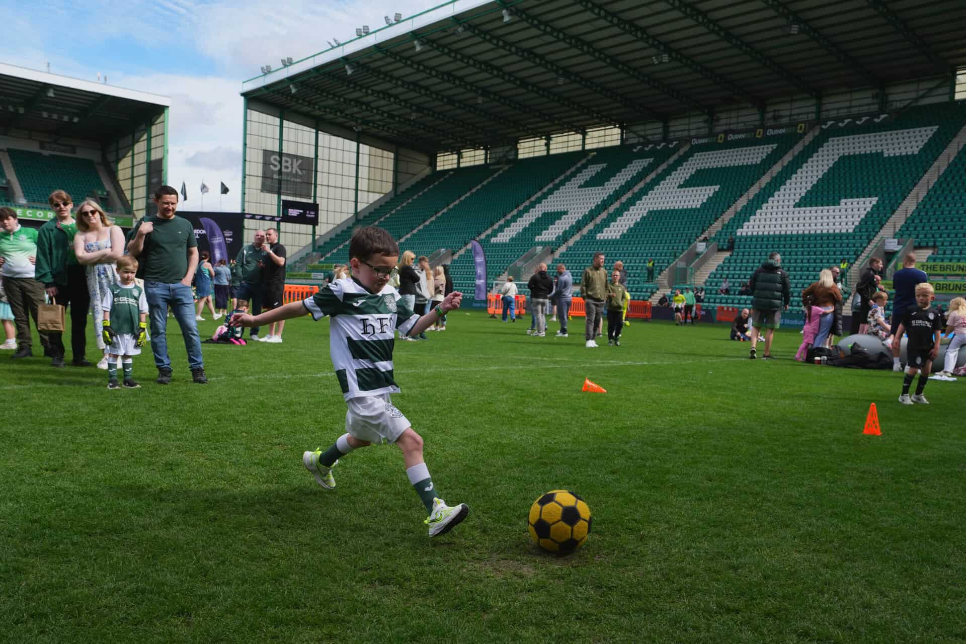 Ron Gordon Football Classic 2026: Image Gallery - Hibernian Community ...